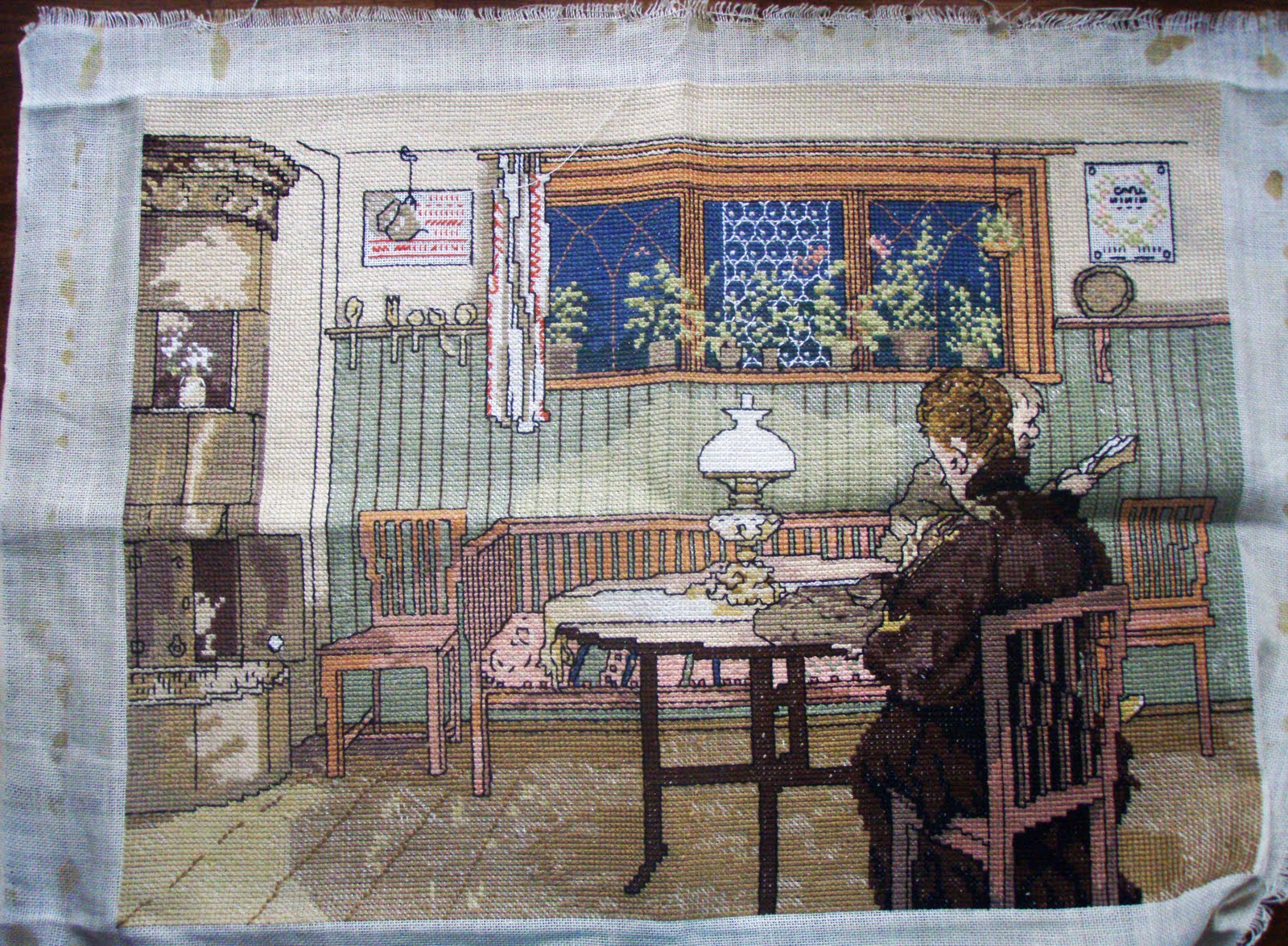 Den glade Bondepige: Broderier og væverier