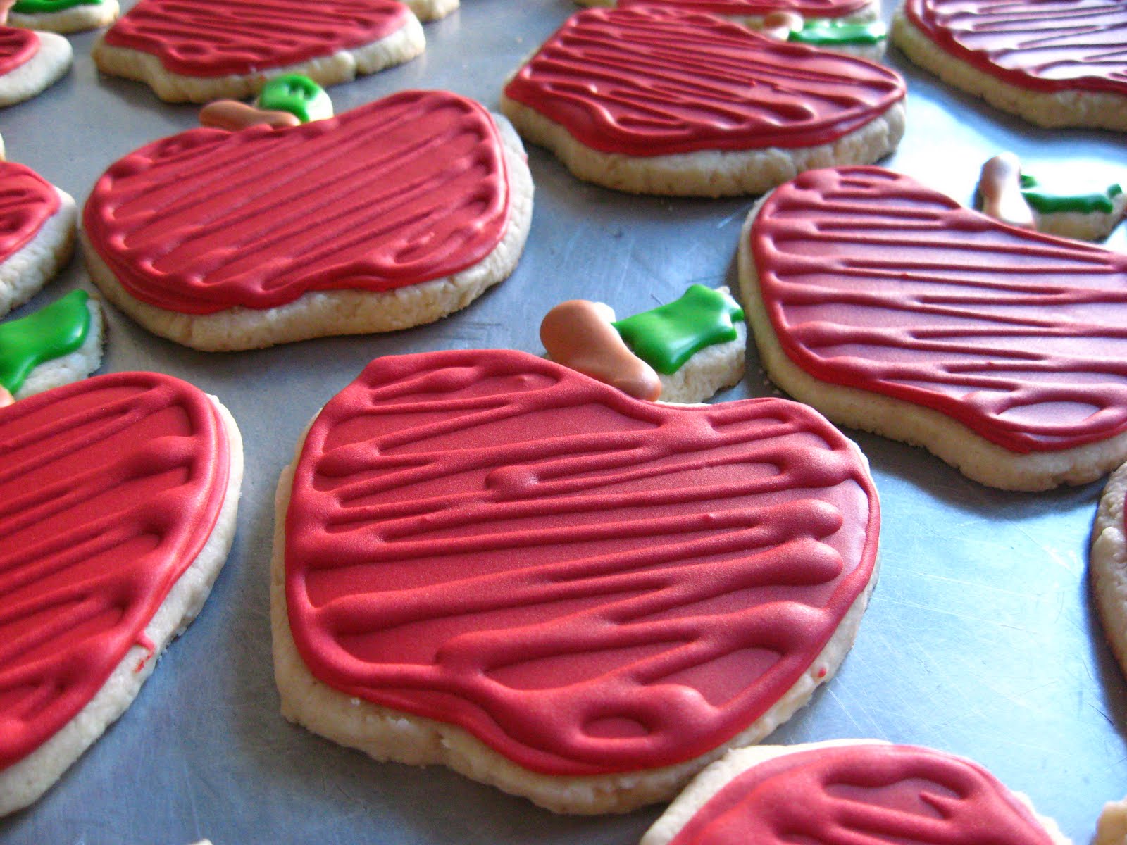 MandiCrocker: Red Apple Sugar Cookies
