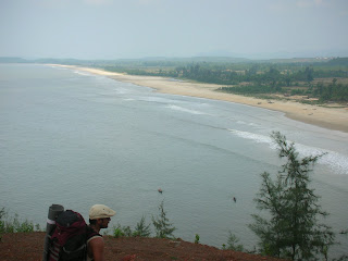 BuDa Folklore: A beach trek