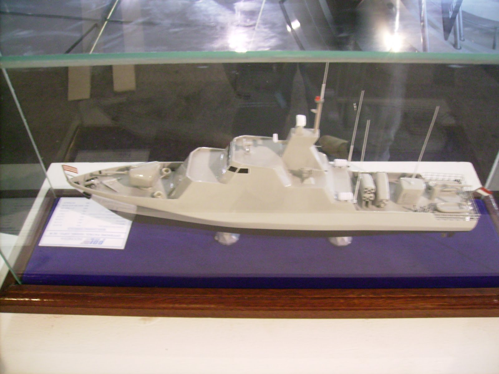 Berita HanKam: Indonesia Bangun Kapal Kombatan