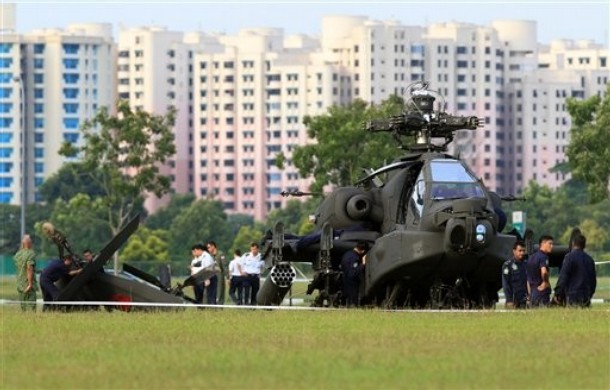Berita HanKam: Recovery Completed for RSAF Apache AH-64 Helicopter ...