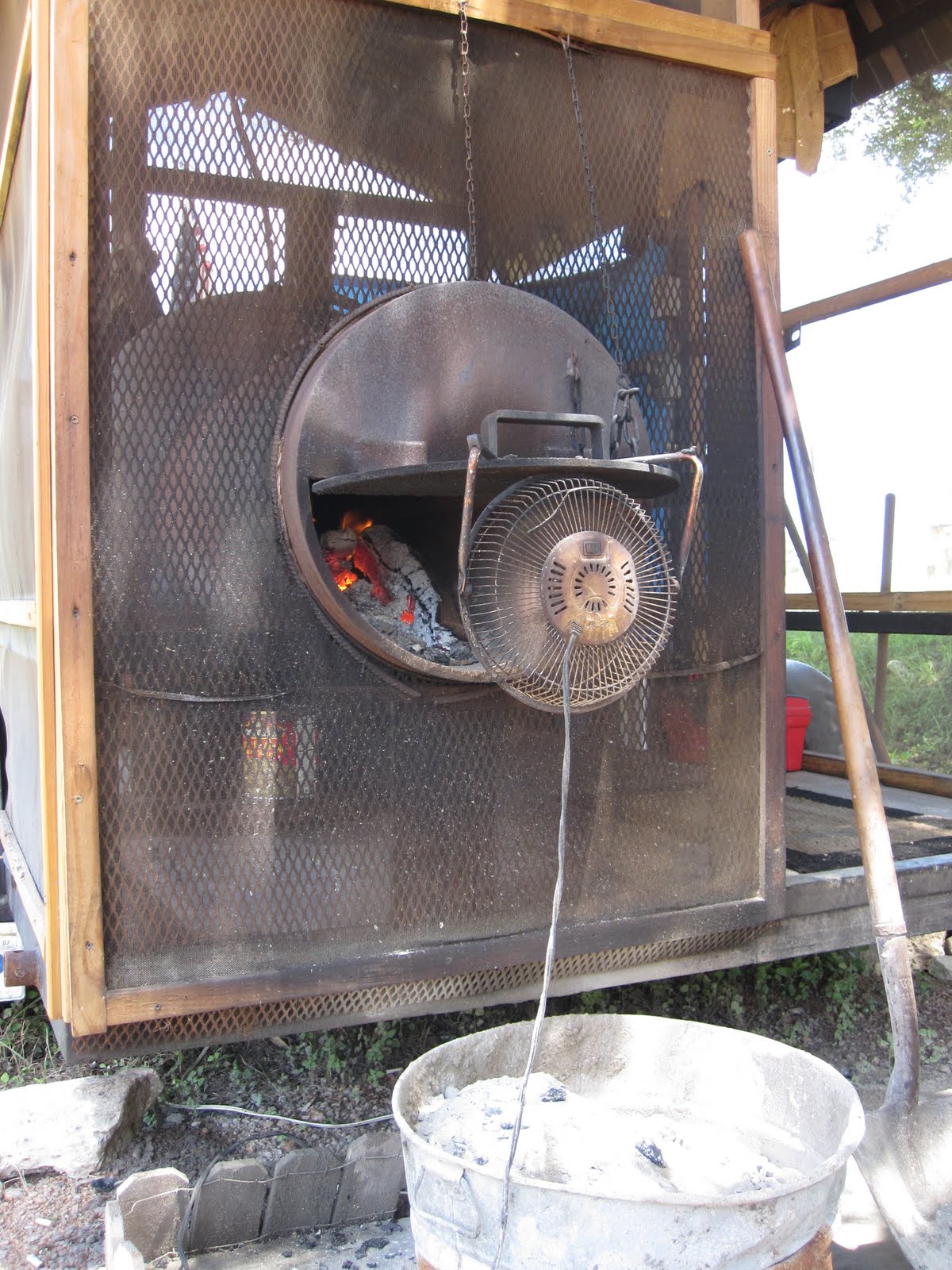 Man Up: Tales of Texas BBQ™: Smoke Shack (Austin, TX)