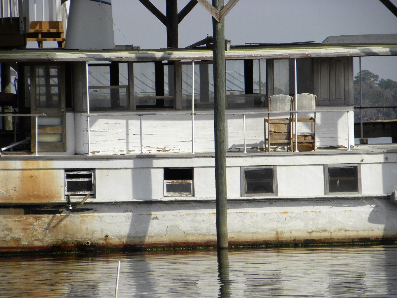My Secrets for Happiness: Boat at Fort Gates Ferry