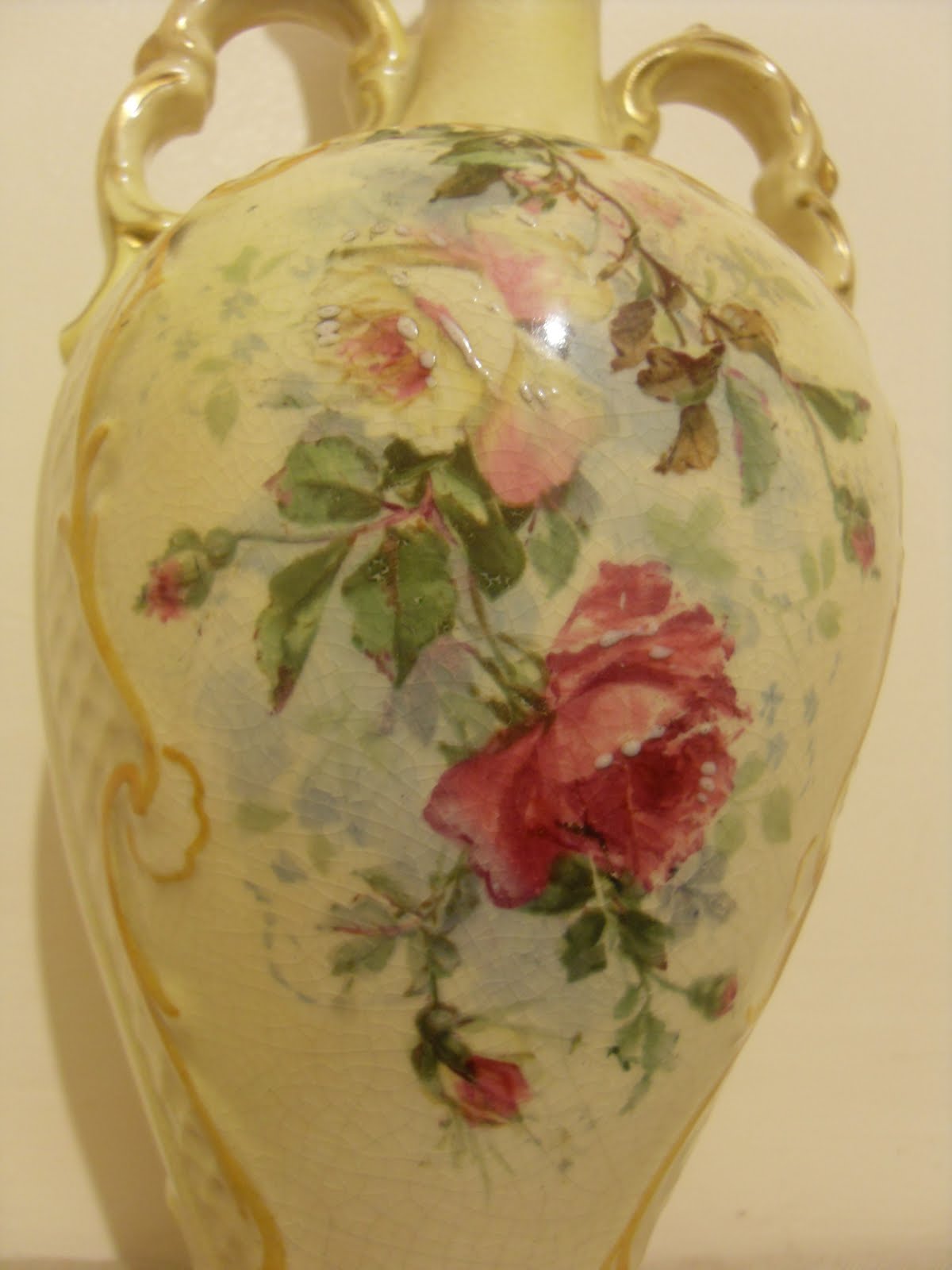 Collectible Items: Vintage Hand Painted vase