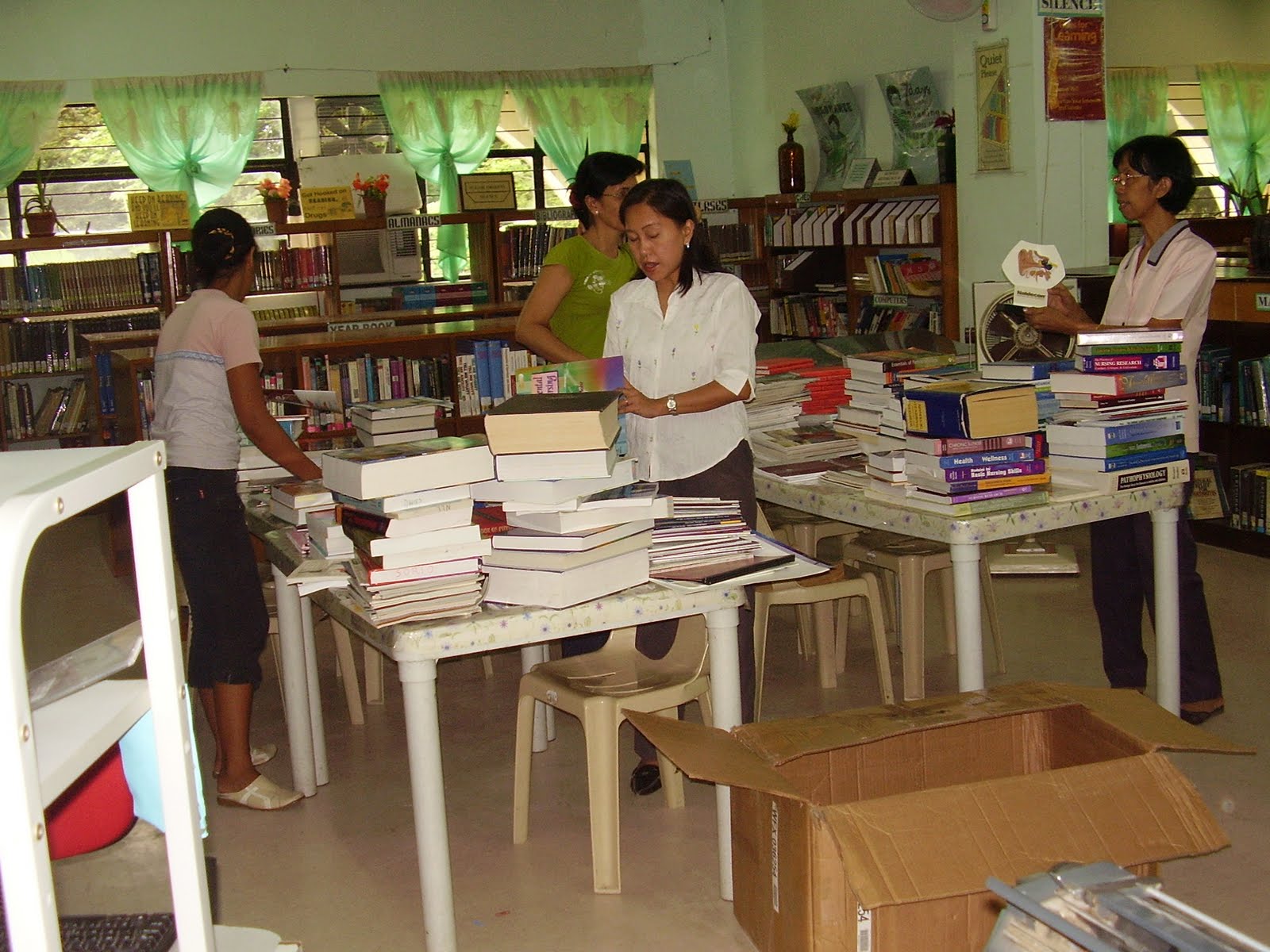 DMMMSU-SLUC LIBRARY