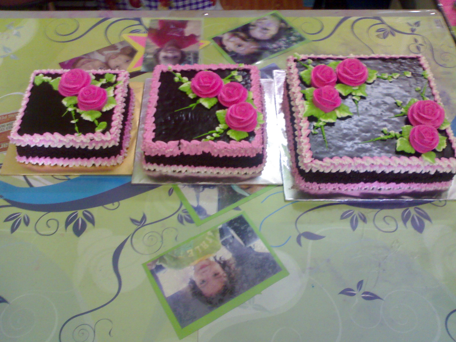 "Awina &Trisyia Muffin": Contoh Kek Tingkat (1)