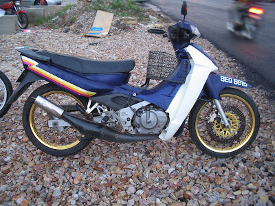 dorifmon: My Suzuki RG 110......