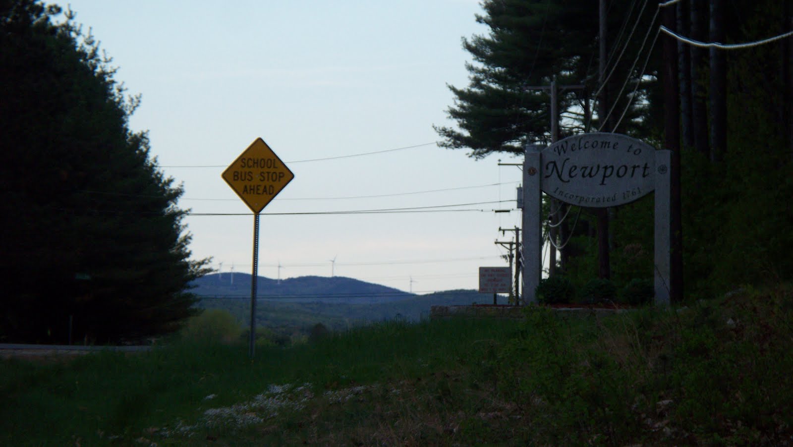 Airports in New Hampshire: Parlin Field 2b3 in Newport, NH
