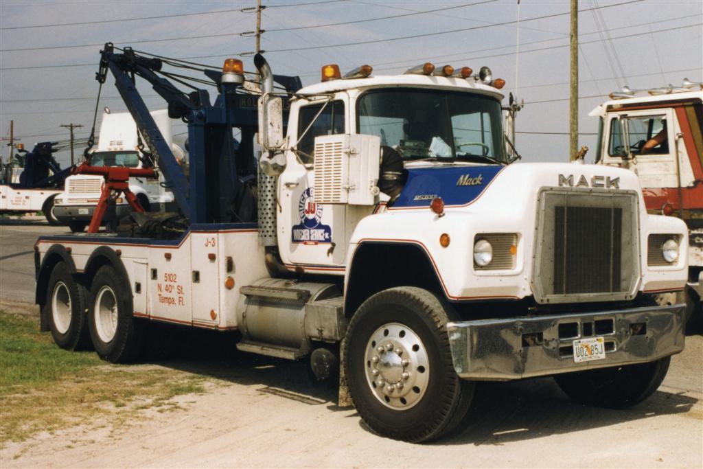 Truckfax: Mack R Models