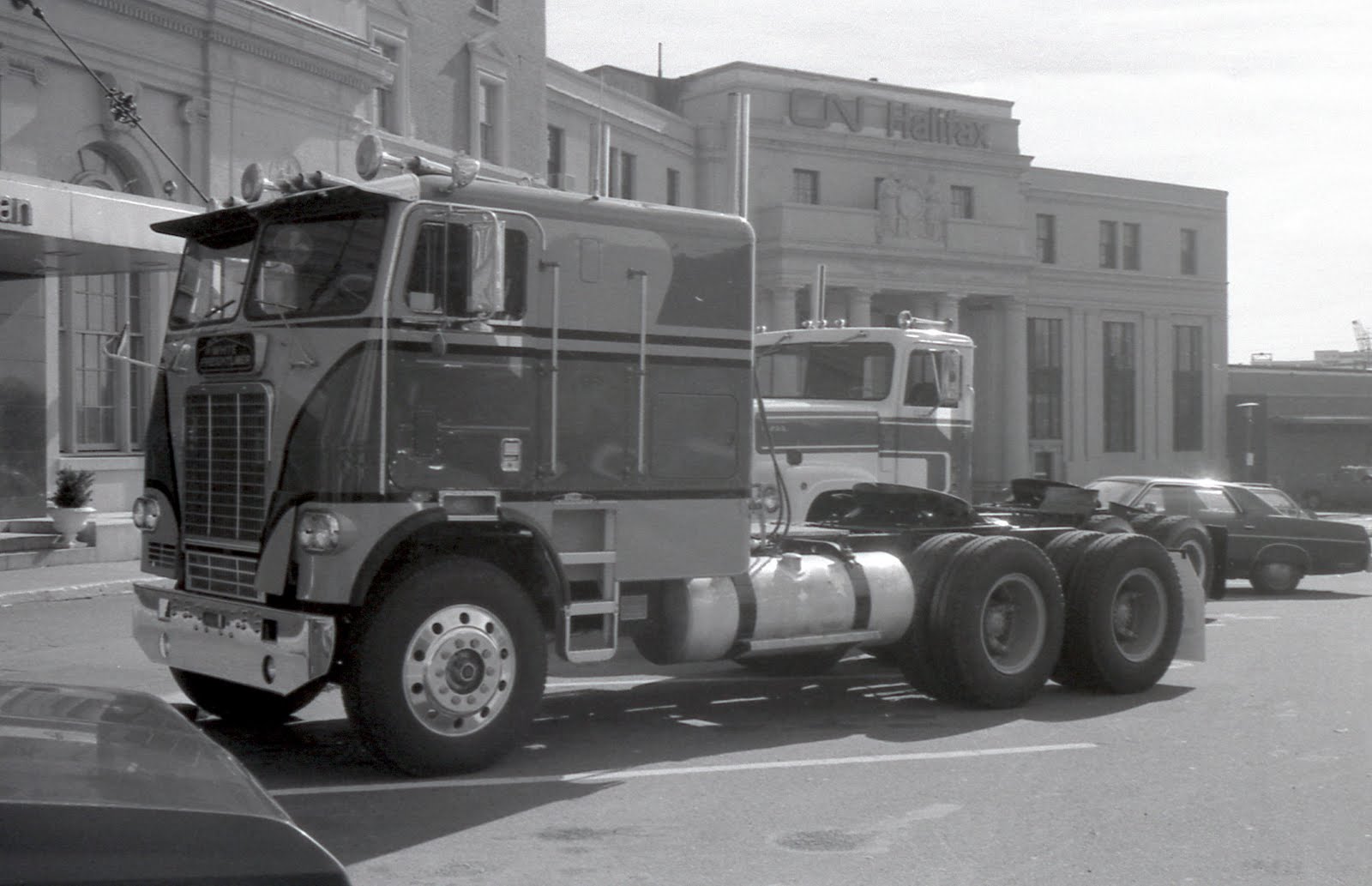 Truckfax: Freightliner COE Tribute