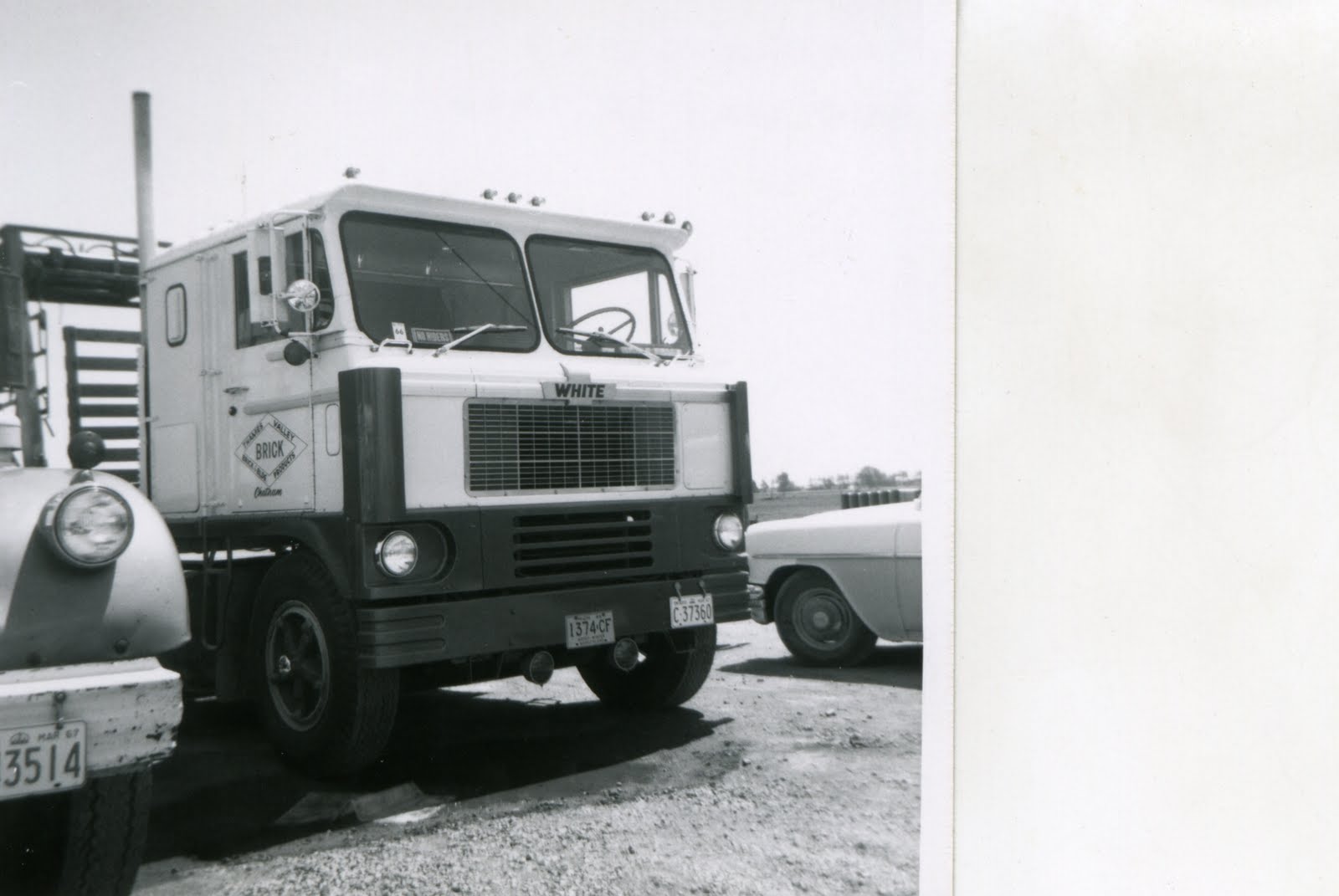 Truckfax: White 7000