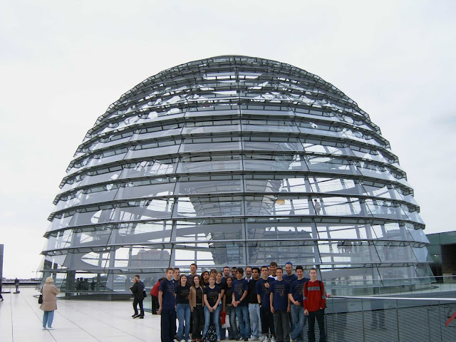 25 AÑOS DE CIENCIA Y TECNOLOGÍA: 1999 CÚPULA DEL REICHSTAG BERLÍN ...