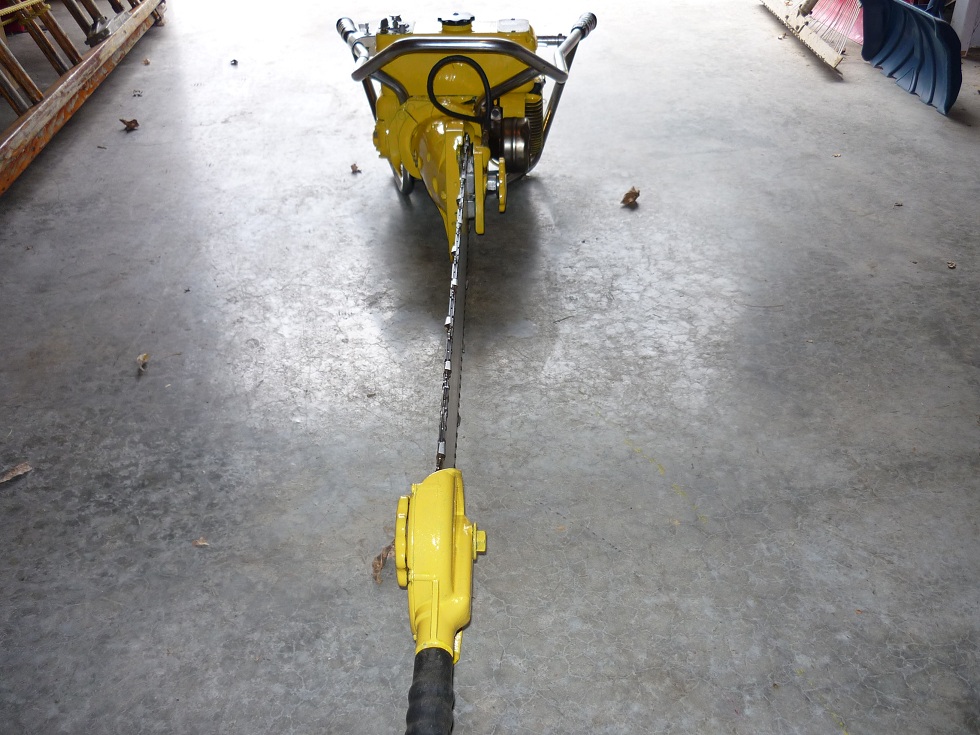 VINTAGE CHAINSAW COLLECTION: MCCULLOCH 5-49