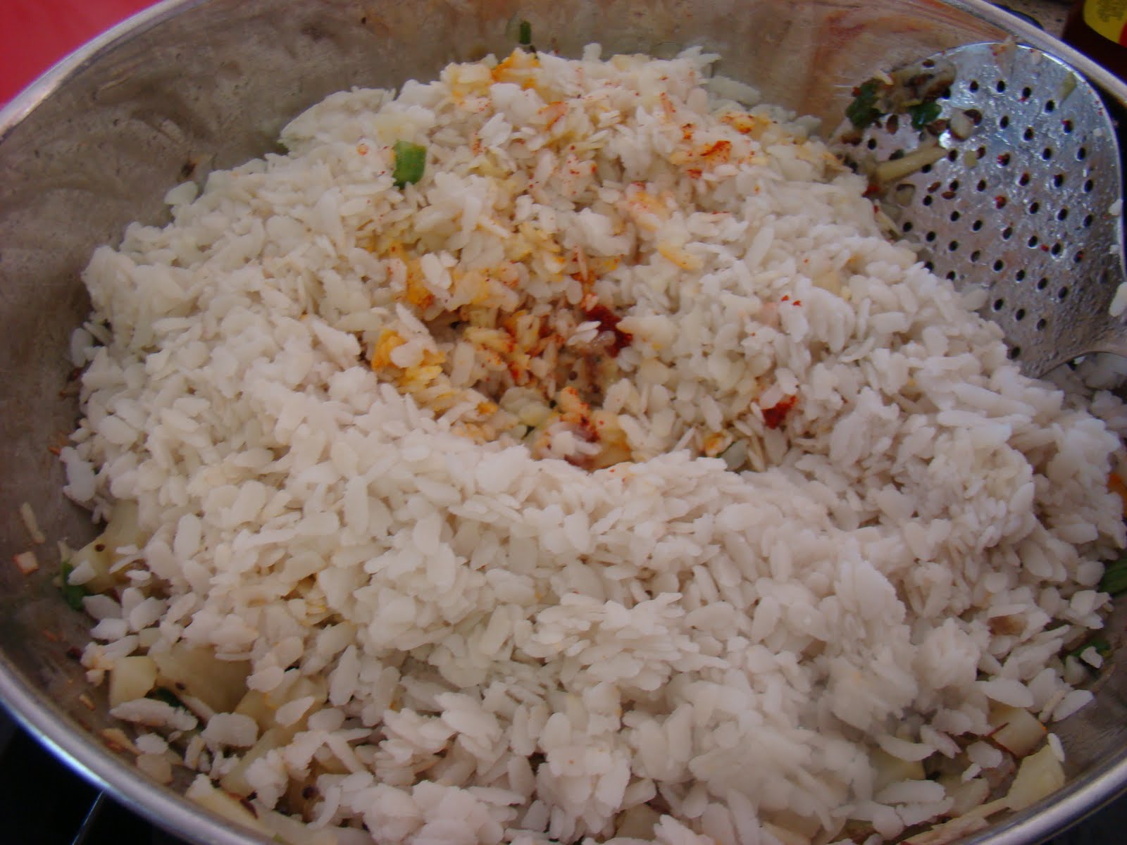 My Favorite Recipes Collection: Batata Powa/Aloo Poha/ Potatoes and ...