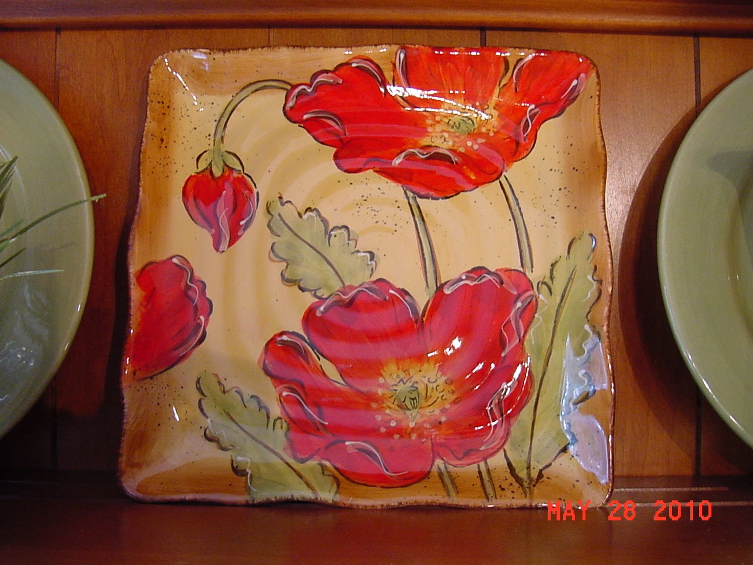 The Happy Homebody: Poppy Plates