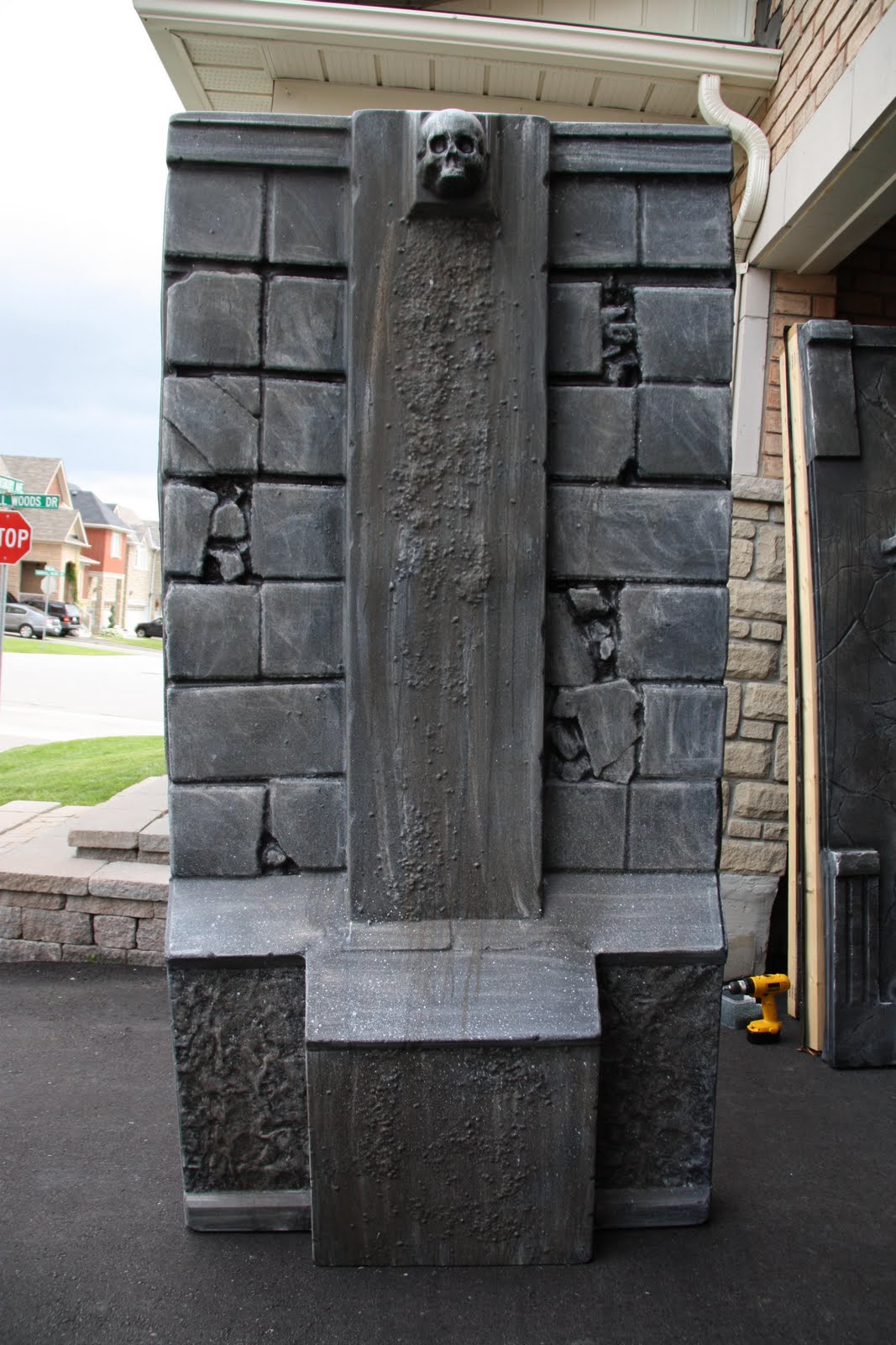 Thornhill Woods Haunted House Blog: MAUSOLEUM WALL PANELS