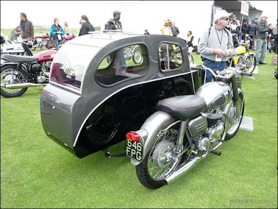 Cool New Pics: Some Funny Side Cars