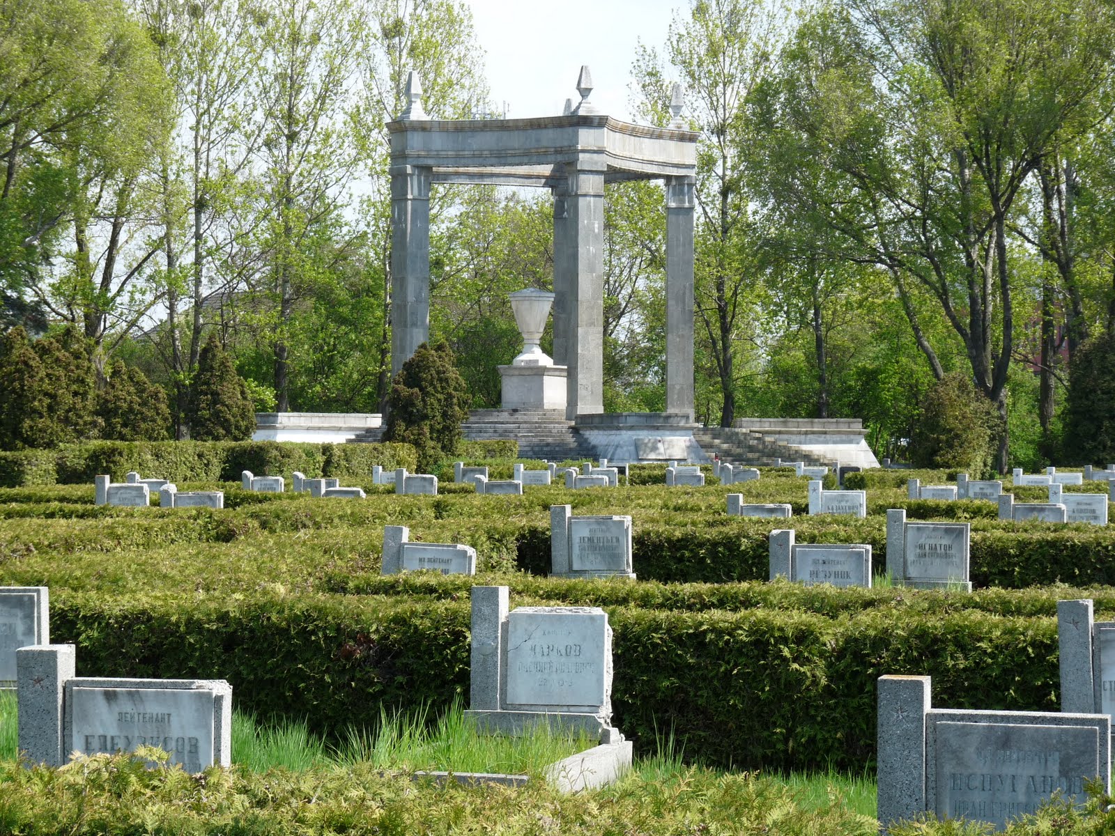 historian at large: Red Army cemetery in Wroclaw