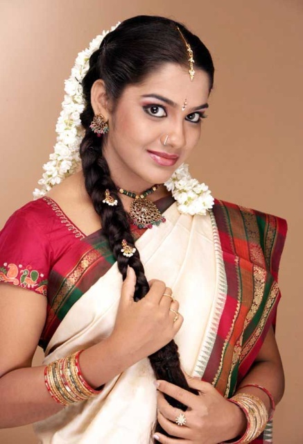 Tamil Cinema: Tamil Actress Sandhya Profile