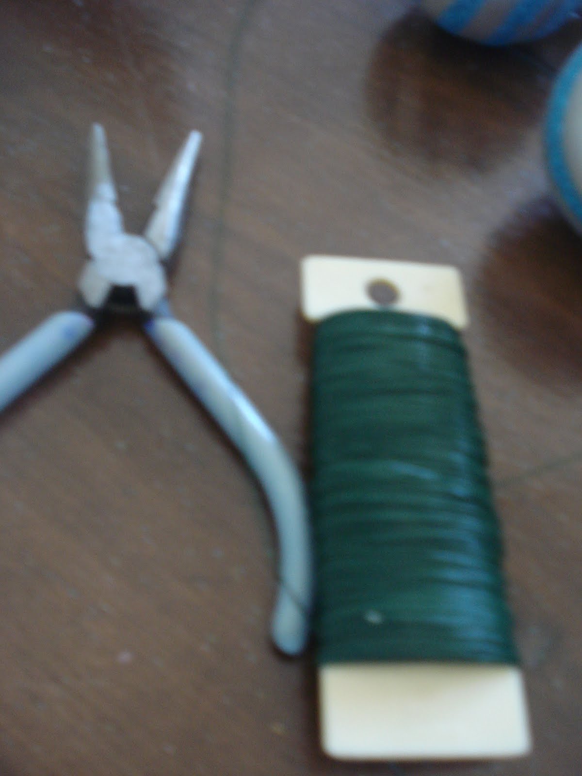 White Wood : Wreath making