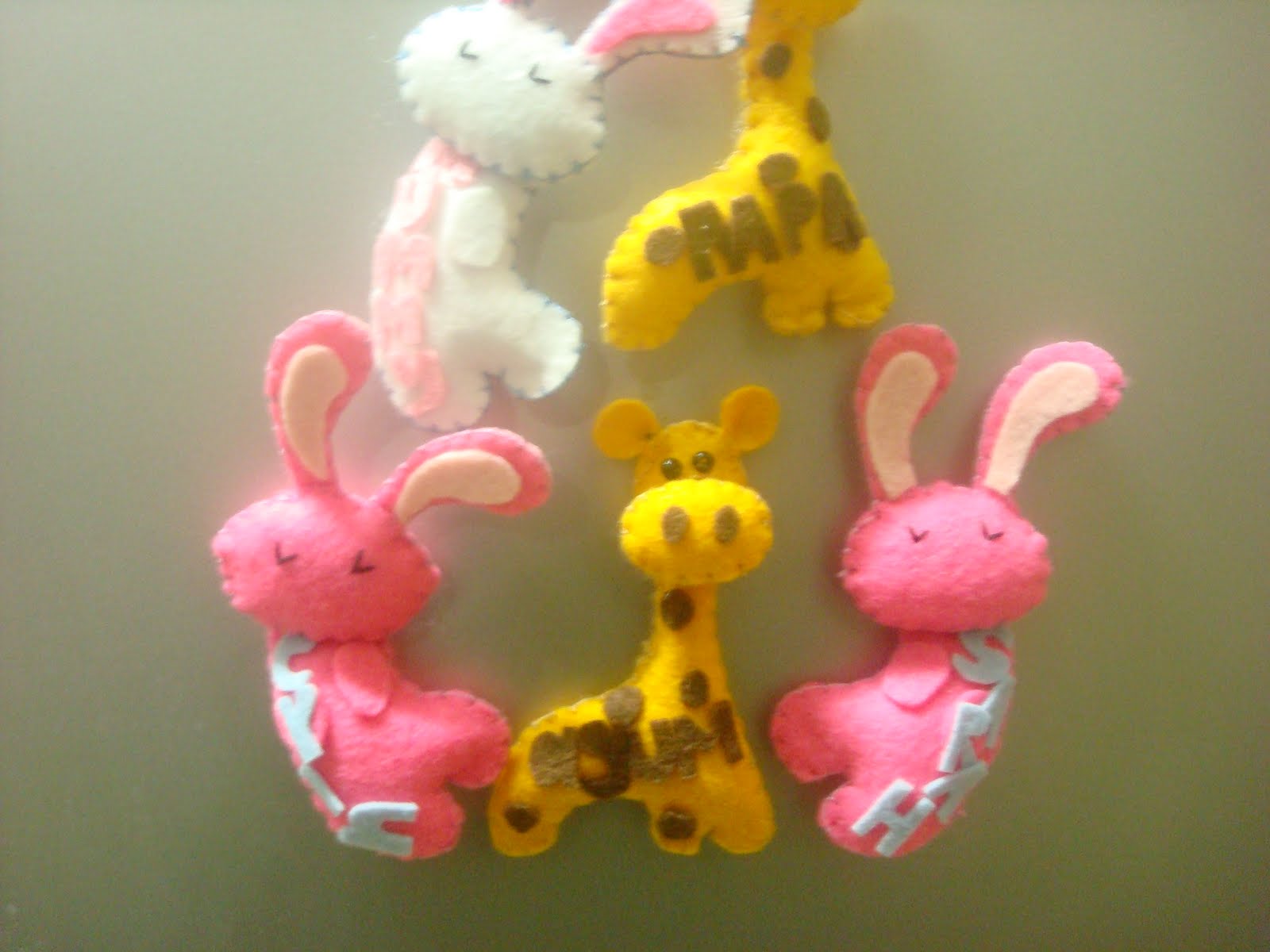D' Jarum: Felt magnet animal with name