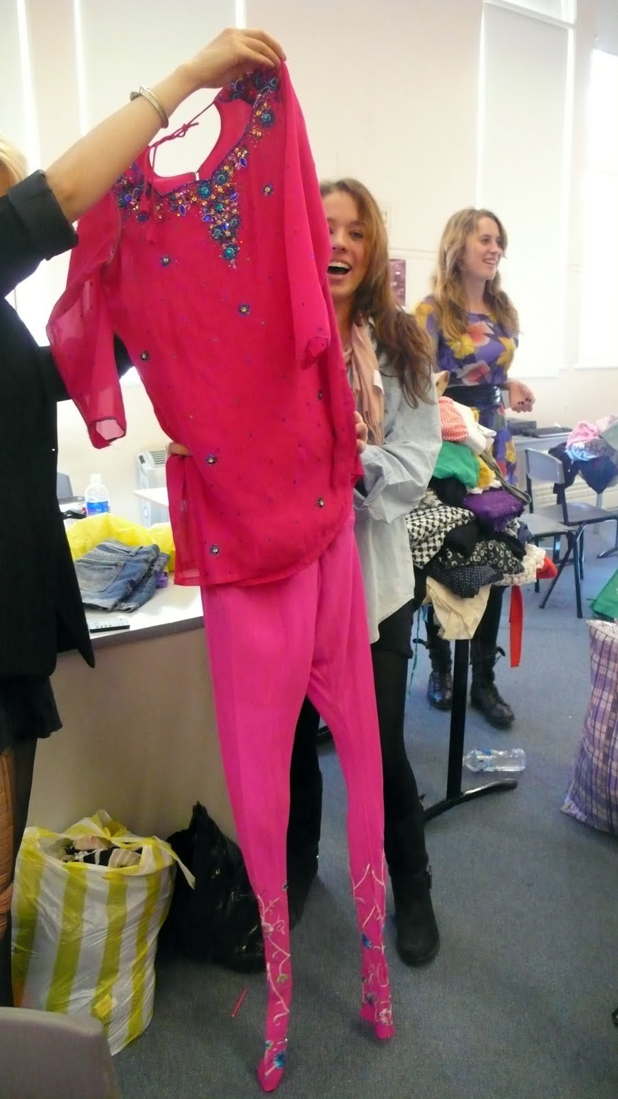 Della Street Dreaming: The Festival of the Op Shop Outfit