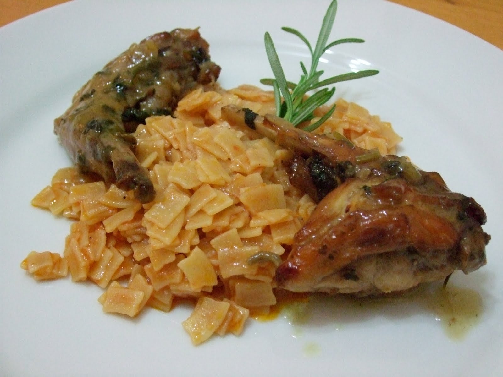 coolhotfood: ΚΟΥΝΕΛΙ ΜΕ ΔΕΝΤΡΟΛΙΒΑΝΟ ΣΤΟ ΦΟΥΡΝΟ