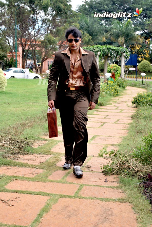 CHALLENGING STAR DARSHAN