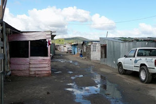 Dunoon Masincedisane Advice Office: About Dunoon
