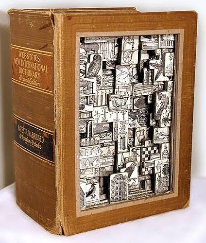 The Centered Librarian: Beautiful book-carving art