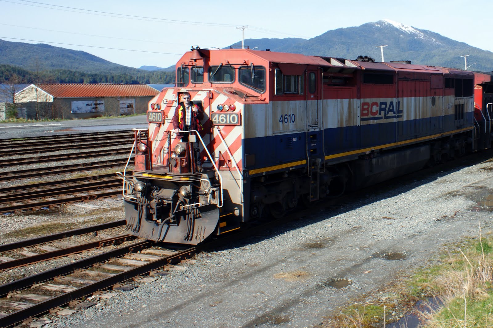 Prince Rupert Rail Images: Wye Oh Wye - turning locomotives