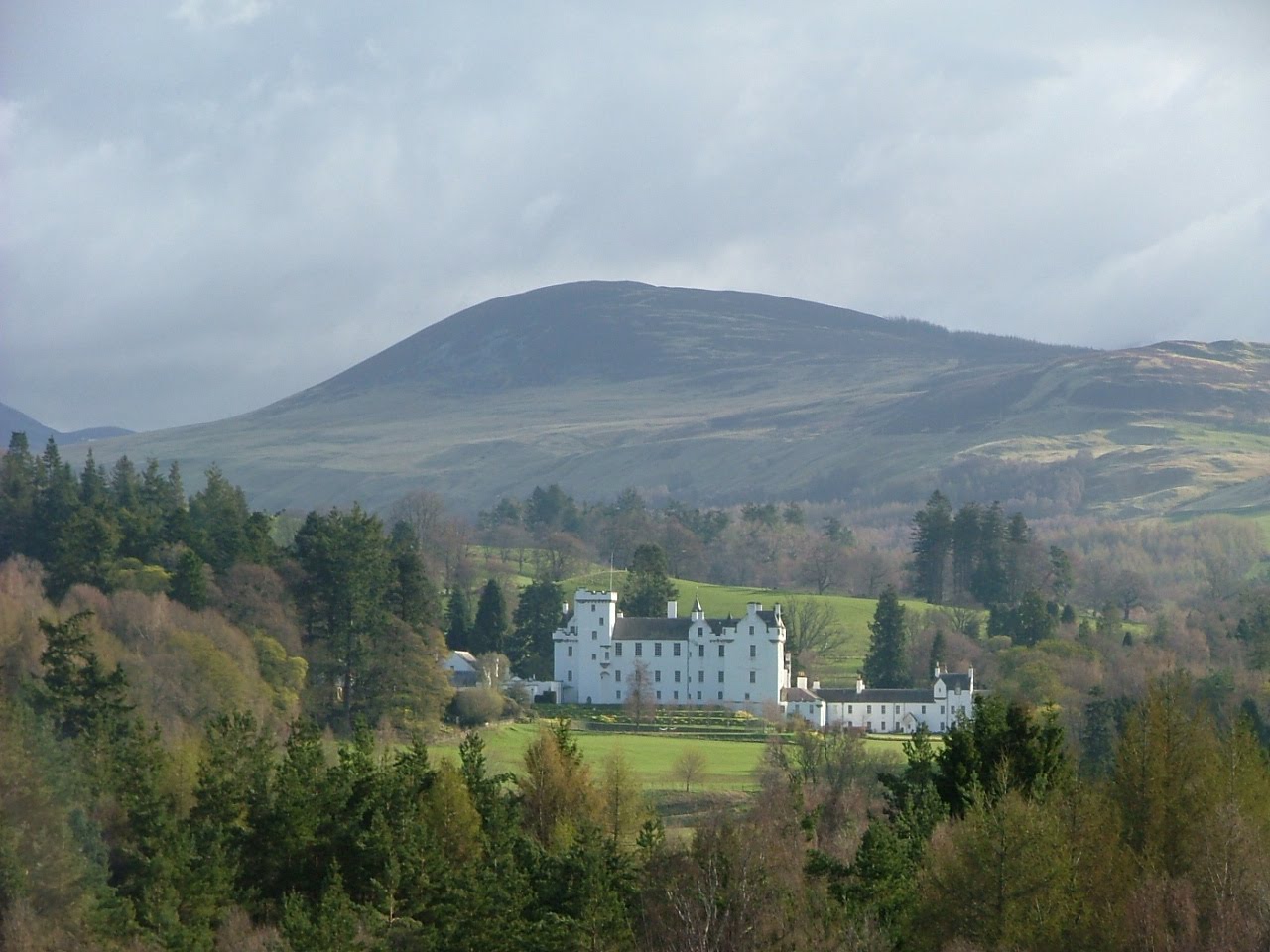 The Native Woods Co-operative (Scotland) Ltd: Blair Castle in Highland ...