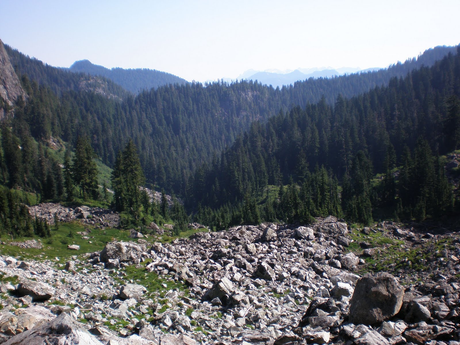 NICOLA GILDERSLEEVE BLOG: North Gulley Scramble, Hanes Valley, Elsay Lake!