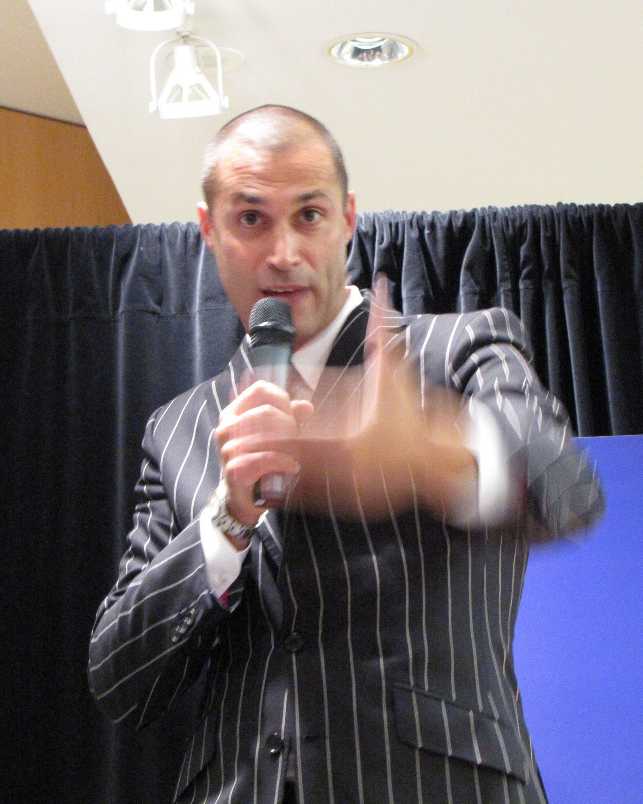 MR. WILL-W.:POP MAVEN: AMERICA'S NEXT TOP MODEL'S NIGEL BARKER IN ...