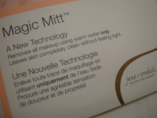 Prettied Up: Review - the "Magic Mitt" makeup remover