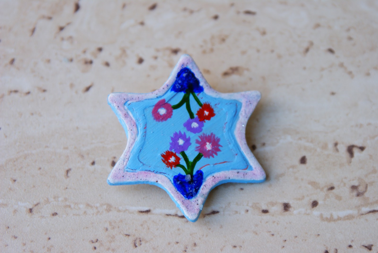 Magazinul de bijuterii: Martisoare vesele si haioase