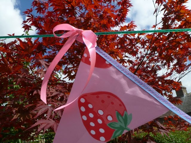 52-46-54: How to Make Bunting!