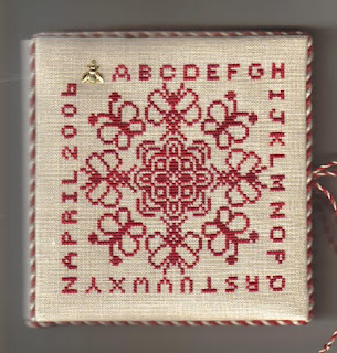 Freebie Gallery: Workbasket Quaker Needlebook