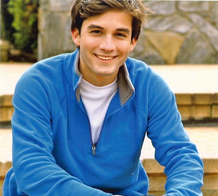 kenneth in the (212): Mystery Date