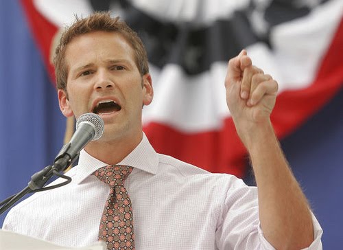 kenneth in the (212): Schock Therapy