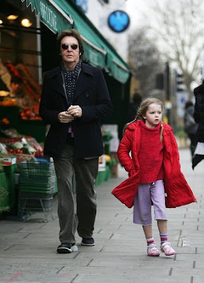 BEATLES MAGAZINE: BEATRICE MILLY MCCARTNEY CUMPLE 7 AÑOS HOY