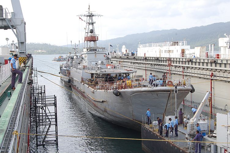 Tarmak007 -- A bold blog on Indian defence: Navy gears up to add ...