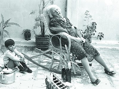 lineadeflotacion: ESPERANDO LA CARROZA