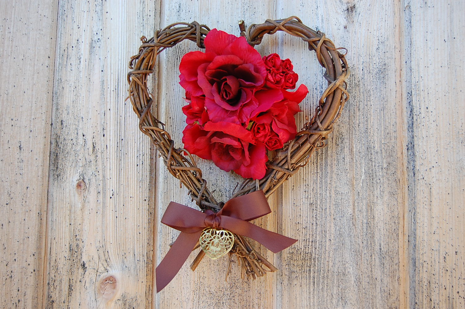 Takes the Cake: Small Rustic Heart Wreath