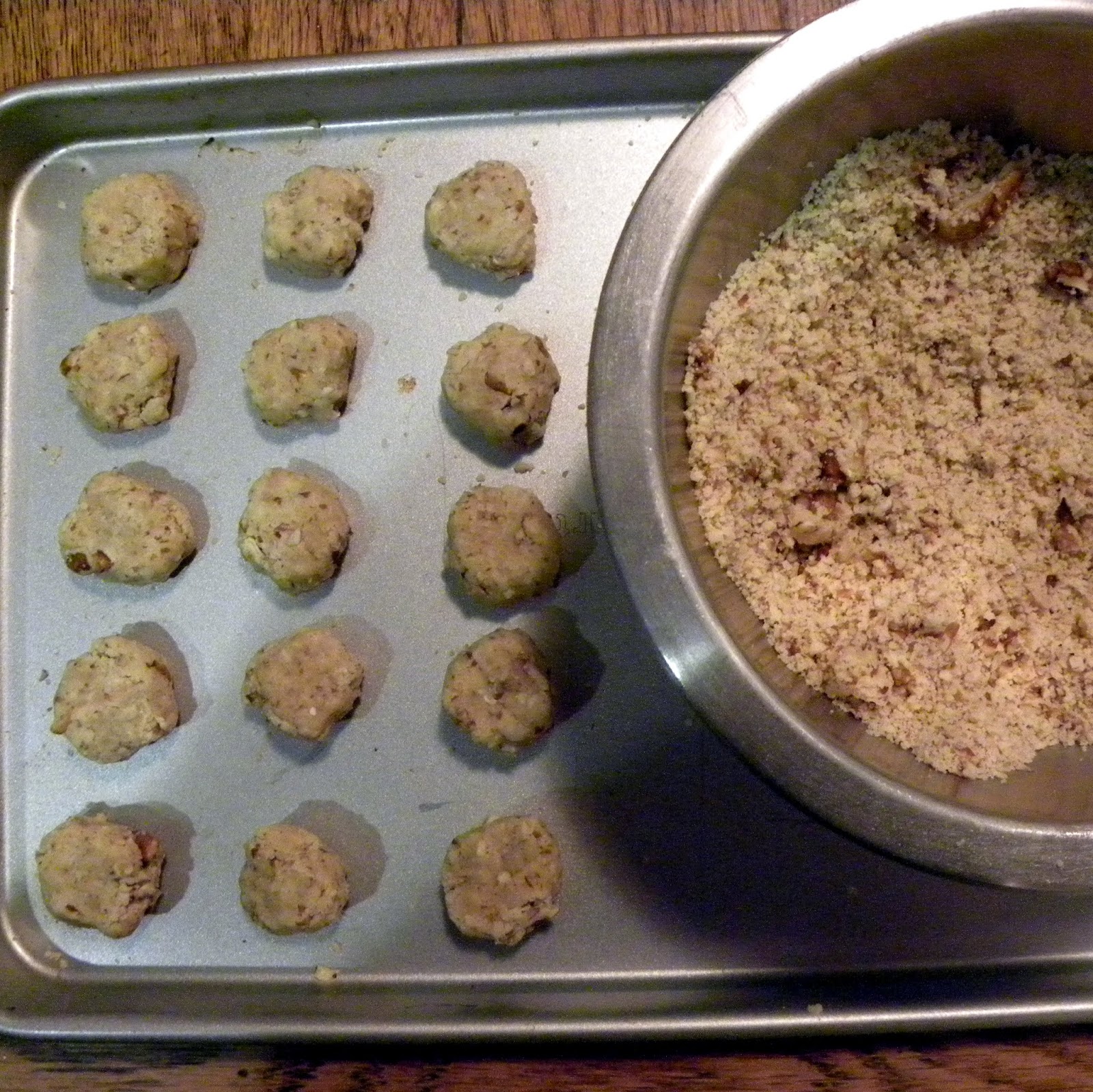 Cook's Cache: Nut Puffs