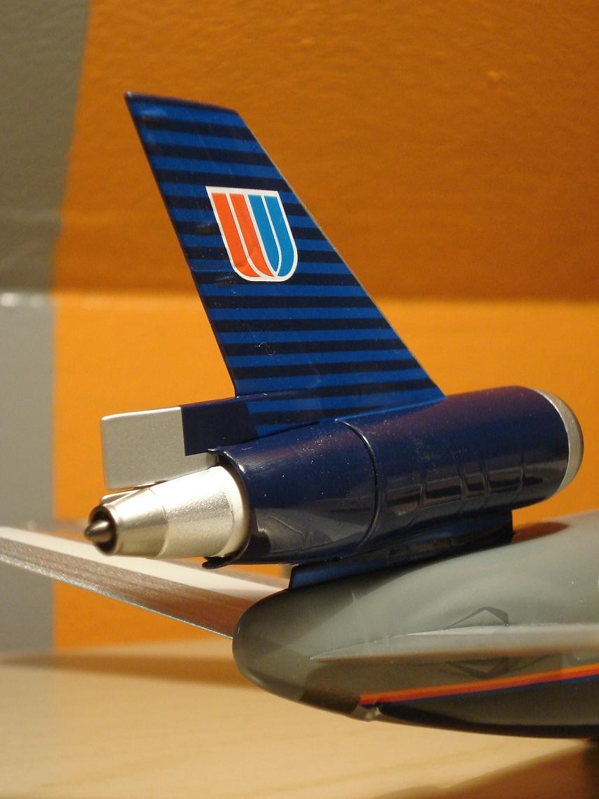 Brian Sherman: Inflight200 United Airlines DC-10s, Saul Bass ...