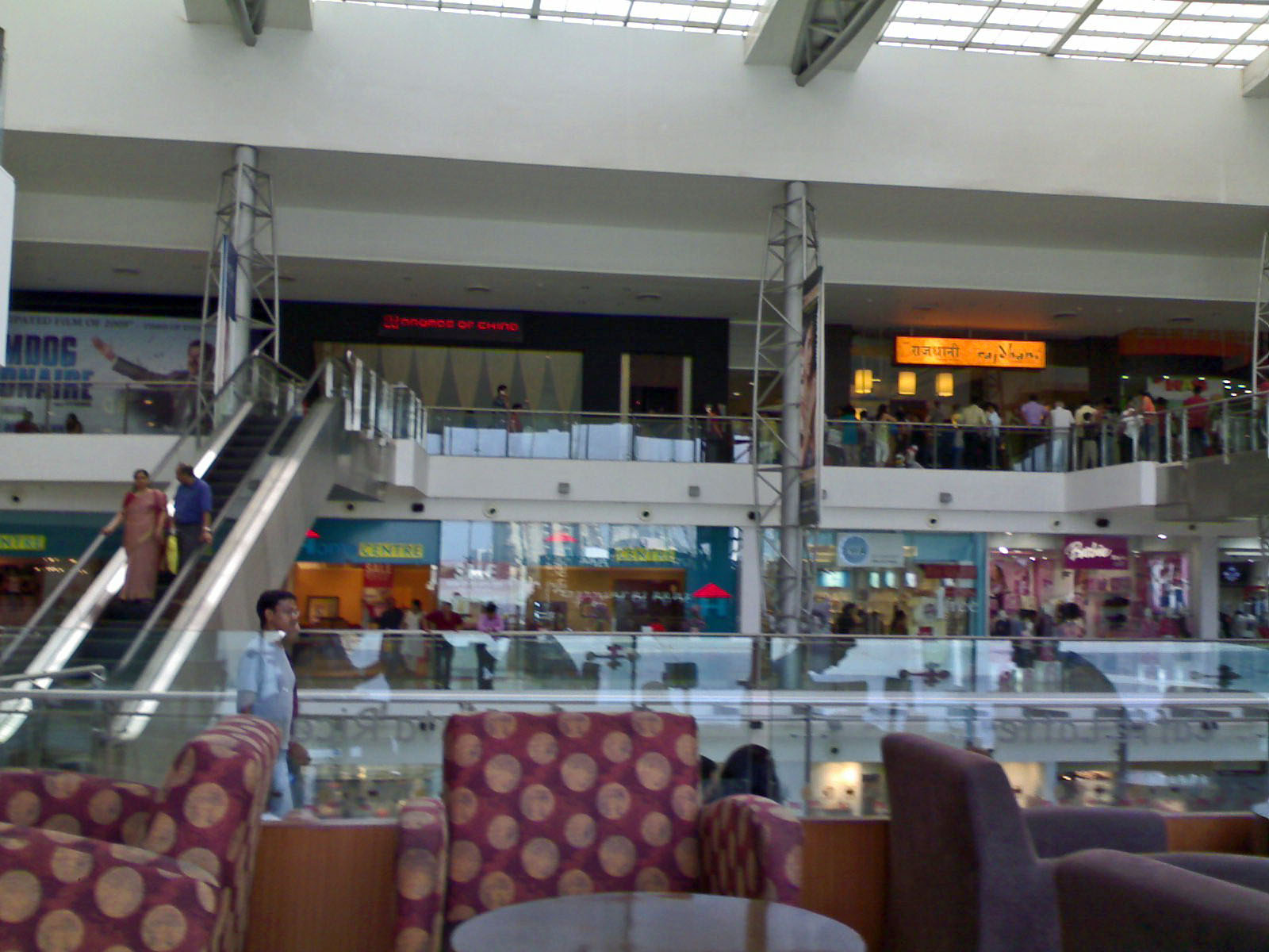 Stock Pictures: Mumbai Malls in the Suburbs of Mulund and Malad