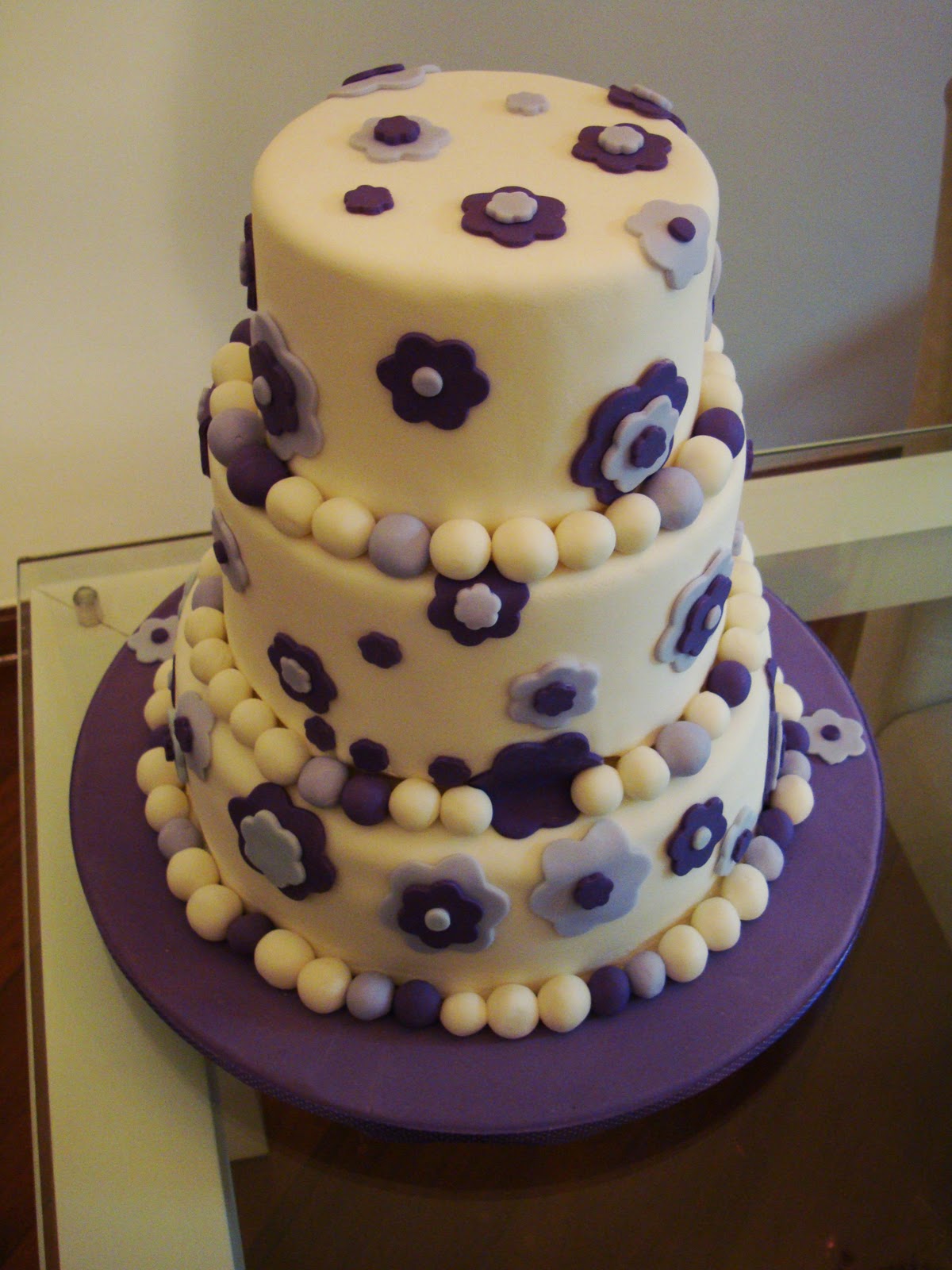 Renata Giuliani Bolos Decorados: Bolo Flores - Roxo e Lilás - Flowers Cake