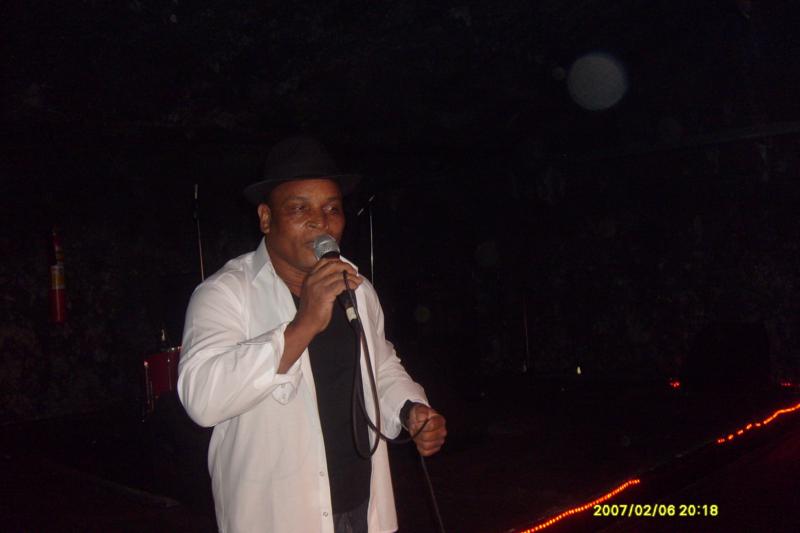 TONY RODRIGUES (O SAMBA EM PESSOA)