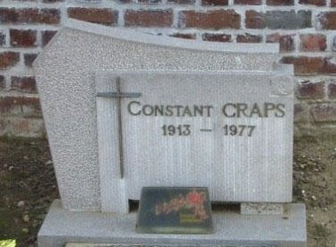 Funny Head Stones: Funny, Creepy, and Weird Cemetery 'Headstones'